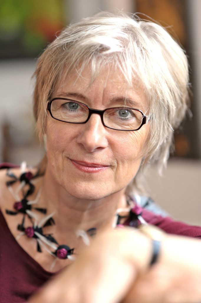 Gudrun Arp – Federschmuck